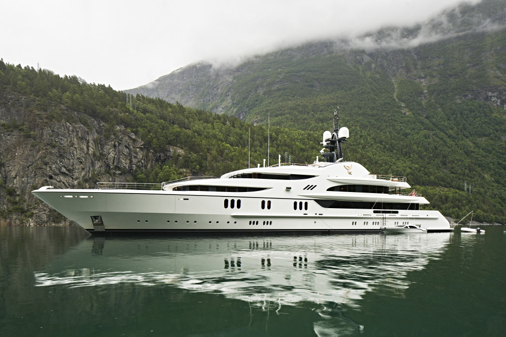 Feadship Yacht | Bryan O'Sullivan Studio